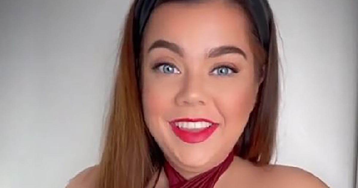 Imogen Grace: "Ho un décolleté molto asimmetrico, ma adoro il mio ...